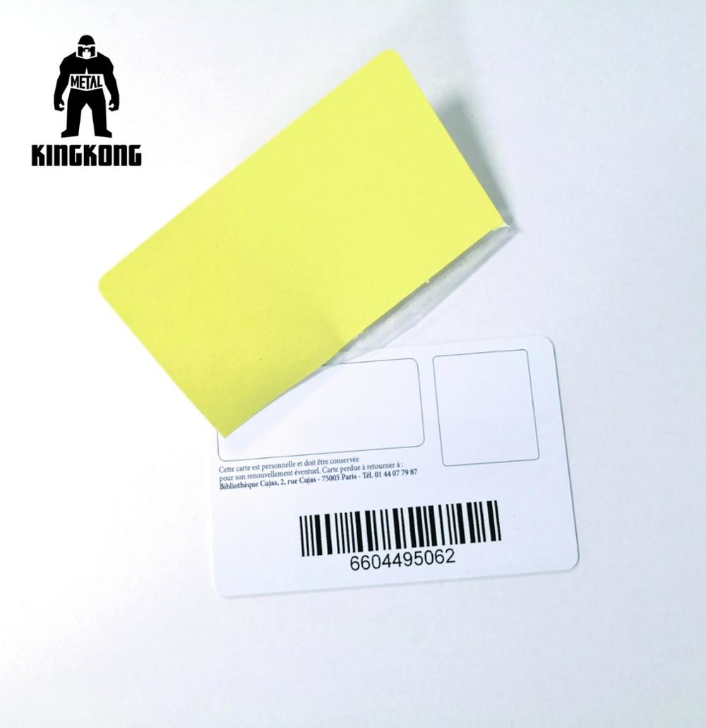 Le PVC en plastique de carte personnalisé par identification de ...